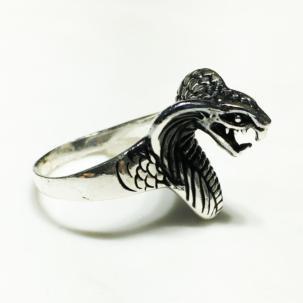 Antique-Finish Cobra Head Ring (Silver) – Popular J
